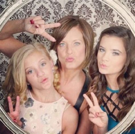 The Hyland Girls At Melissas Wedding