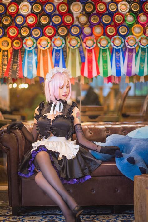 Coser洛丽塔大哥《女仆 灰衬衫 护士》 Cosplay美女 写真集 40p 爱美女