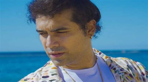 Jubin Nautiyal Takes Recovery Break In Mauritius Post Accident