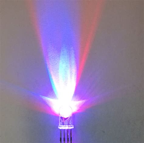 หลอดไฟ Led 3 สี 5mm Rgb Led Common Cathode ลบร่วม จำนวน 3 ดวง ขาย