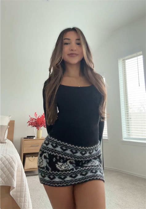Nikita Nikitamahris Videos With Strut Ayanna Ife And Zeddy Will