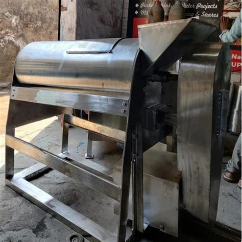 Automatic Single Tomato Pulp Extraction Machine 1000 Kghr At ₹ 65000