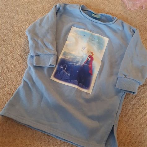エルサ プリント 水色 長袖 トレーナー メルカリ