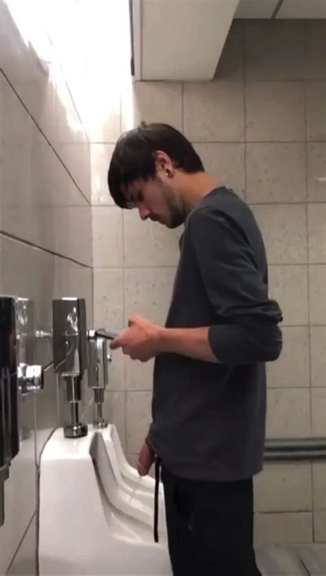 Pissing Vids Thick Softie At Urinal Pissing Vids Thick Softie At Urinal