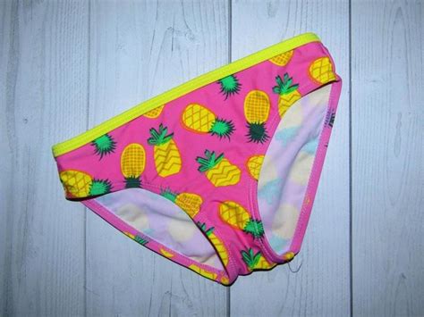 Плавки для дівчинки — ціна 65 грн у каталозі Купальники Купити дитячі