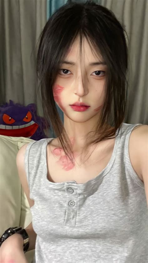 Pin Di 헤어스타일 Di 2024 Gaya Rambut Gadis Gadis Cantik Pose