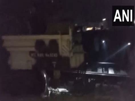 Bihar Two Wagons Of Goods Train Derail At Bagaha Station Operations