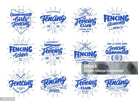 빈티지 펜싱 엠블럼과 스탬프 세트 파란색 배지 광선이 있는 흰색 배경의 스티커 펜싱에 대한 스톡 벡터 아트 및 기타 이미지
