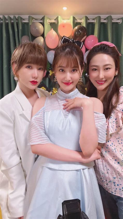 青春美少女成团25周年首次直播 1500名歌迷在线狂欢初代