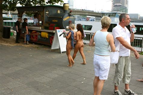 Naked Girls In Public Places Public Nudity Beautiful Bodies Page 138 Intporn Forums