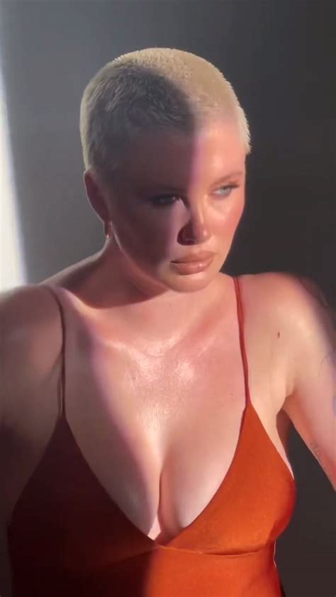 Ireland Baldwin Bald Tits
