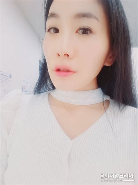 문화경 서양화작가 아트플러스 갤러리 초대 개인전 열려