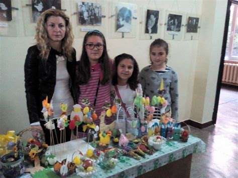 Основно училище Елисавета Багряна Великденски базар