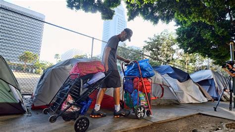 Los Angeles Law Restricting Homeless Encampments Takes Effect Fox News