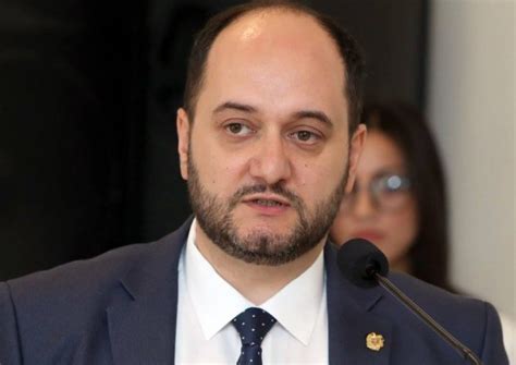 Արայիկ Հարությունյանը շնորհավորական ուղերձ է հղել շրջանավարտներին