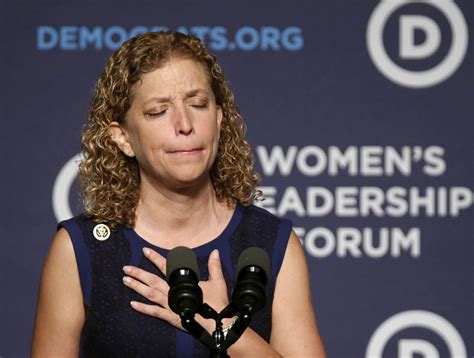 Dnc Chair Debbie Wasserman Schultz Resigns After Email Controversy