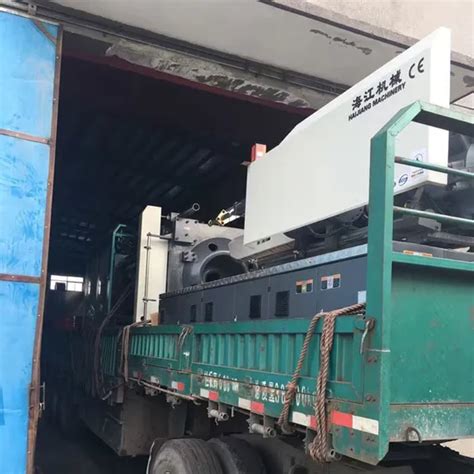 Injection Blow Moulding Machine Plastic Price Small Scale Plastic