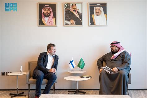 اقتصادي وزير الاقتصاد والتخطيط يلتقي عضو البرلمان الفنلندي