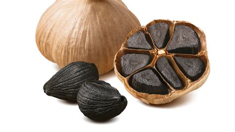 Tips You Need When Cooking With Black Garlic