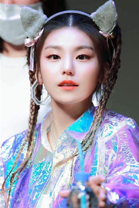 Hwang Yeji Itzy Page 5 Of 21 Asiachan KPOP Image Board