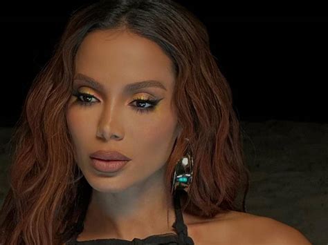 Anitta revela frustração em relacionamento amoroso homens