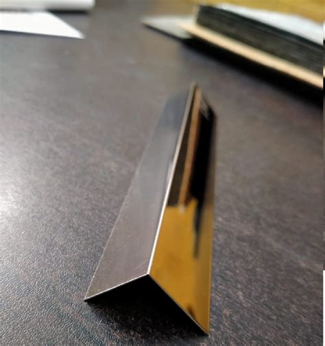 SS Pvd Coated Stainless Steel L Profile For Construction 304 At 700