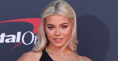Gymnast Livvy Dunne Makes Jaws Drop In Tiny Bikinis For Si Swimsuit