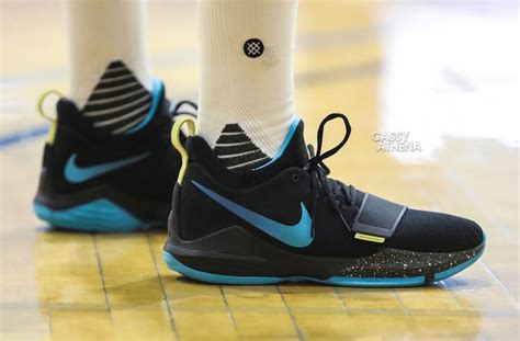 雷霆配色曝光！泡椒上脚 Nike Pg 1 多款个人 Pe 配色 球鞋资讯 Flightclub中文站sneaker球鞋资讯第一站