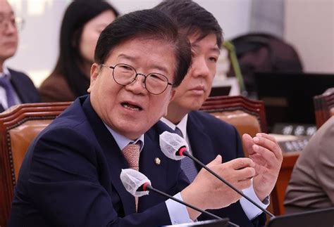 박병석 전 국회의장 내년 총선 불출마 선언내 역할 내려놓을 때