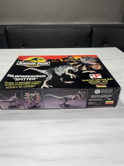 Mavin Jurassic Park Dilophosaurus Spitter Super Detailed Model Kit