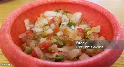 피코 드 Gallo 양파와 토마토 Jalapeno 전형적인 멕시코 음식 0명에 대한 스톡 사진 및 기타 이미지 0명 건강한
