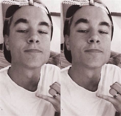 Pin By Delaney On Kian Kian Lawley Cute Babes Babes