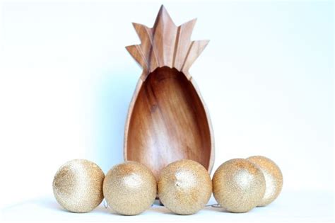 Glittery Gold String Christmas Balls