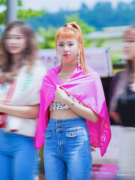 South Korean Girls Korean Girl Groups Chou Tzu Yu Hirai Momo Nayeon
