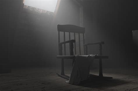 빛 광선 어두운 다락방에 오래된 흔들 의자의 3d 렌더링 개념 연령과 과거 다락방에 대한 스톡 사진 및 기타 이미지 다락방