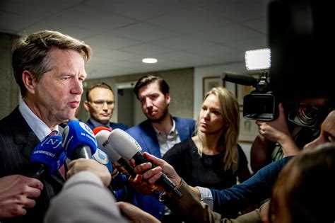 Politiek Geschokt Door Claim Over Russische Roebels Naar Nederland