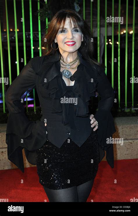 Nov 8 2011 Nashville Tennessee Usa Singer Deborah Allen Arrives