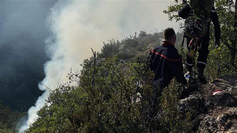 Incendie En Lozère Trente Cinq Hectares Ravagés Entre Hauterives Et