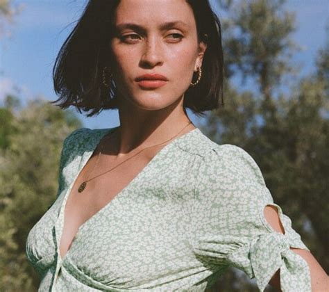 복고느낌 물씬 요즘 대세는 ‘코티지코어 패션서울