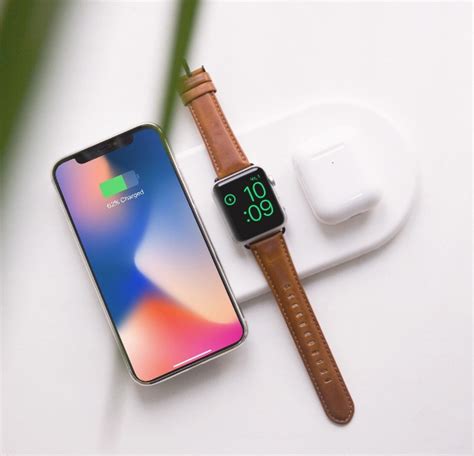 Купить Беспроводная зарядка для iPhone и Apple Watch недорого в Москве ...
