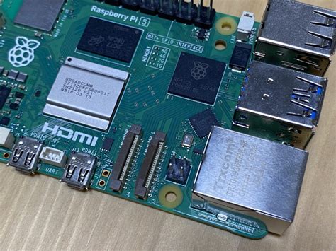 Raspberry Pi 5 実機レビュー（外観編） Japanese Raspberry Pi Users Group