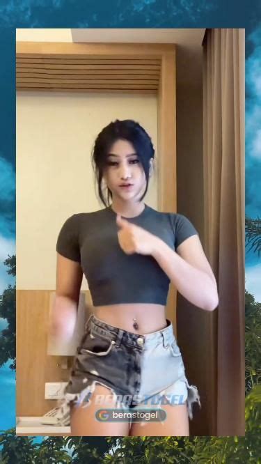 Siew Pui Yi Age Height Net Worth Boyfriend Biography Wiki And More