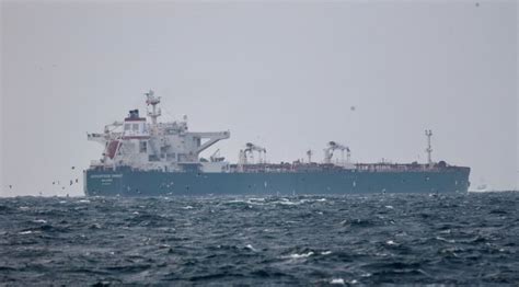 Iran Seizes Second Oil Tanker In A Week In Gulf Us Navy World News