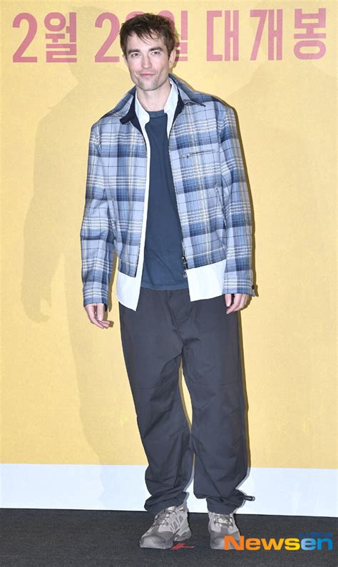 ‘트와일라잇 로버트 패틴슨 이제는 미키 17 [포토엔hd]