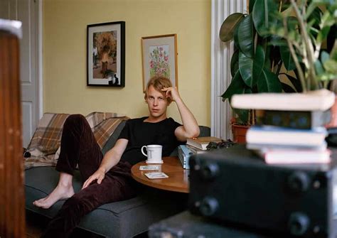 Who Is Tom Odell Life Behind The Scene Biletino Blog