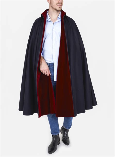 El Aristócrata LA NUEVA CAPA ESPAÑOLA
