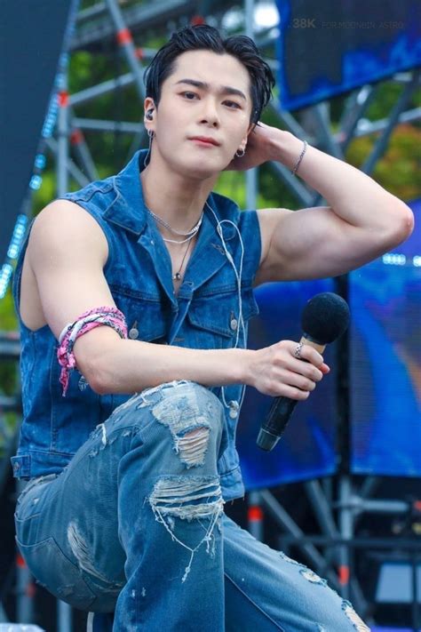 Pin By Lucik0903 On Moonbin Mun Pin 26 1 98 19 4 23 In 2025 Moon