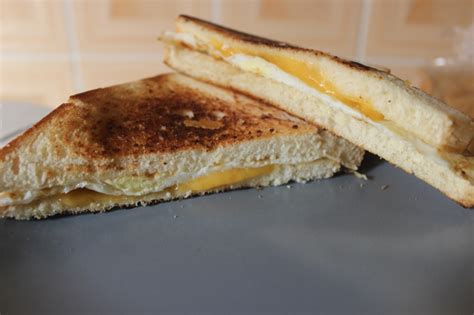 Toasted Cheese Sandwich Learn How To Make It In 8 Steps