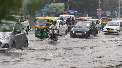 Imd Predicts Heavy Rainfall Thunderstorm And Lightning Over