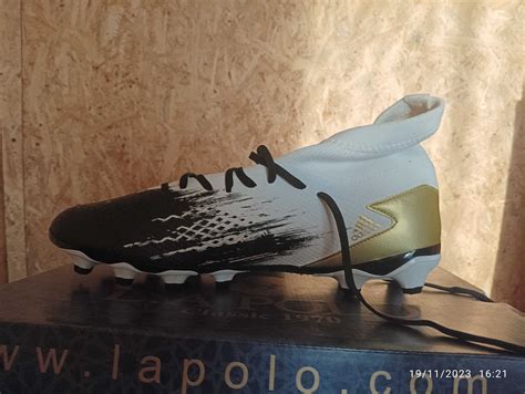 Бутонки : Adidas Predator яз. Искър • OLX.bg
